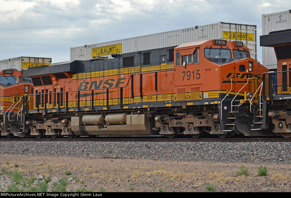 BNSF 7915